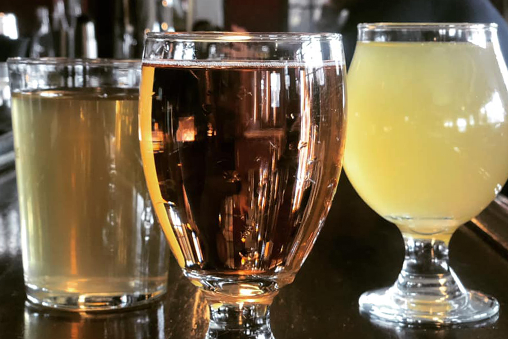 Chicago Riverwalk Restaurants: The Ultimate Guide - American Eats