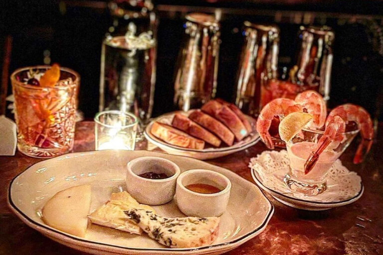 Best Georgetown DC Restaurants in Washington DC - American Eats