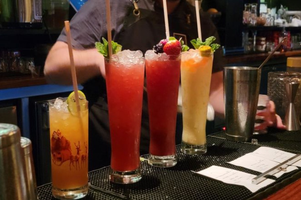 The Essential Guide to Cocktail Bars in Phoenix - American Eats