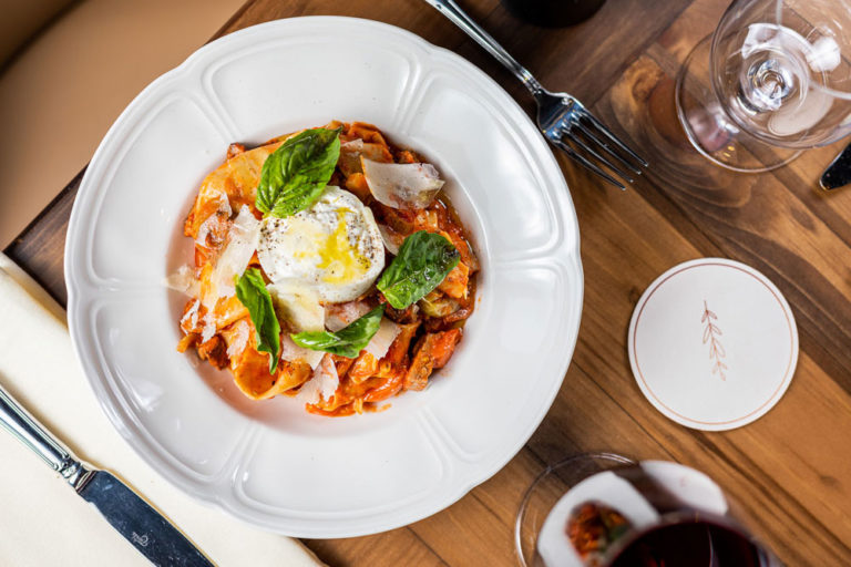 Best Places to Eat Near the Charlotte Convention Center - American Eats
