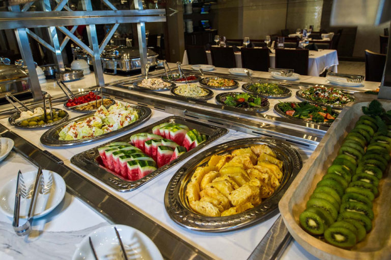 8 Excellent Buffets in Tampa, FL - American Eats