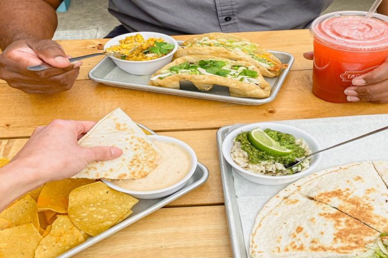 The Ultimate University of Arkansas Dining Guide - American Eats