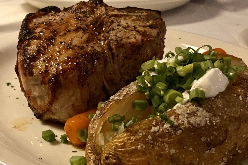 The Very Best Places to Eat Near the Kay Bailey Hutchison Convention ...