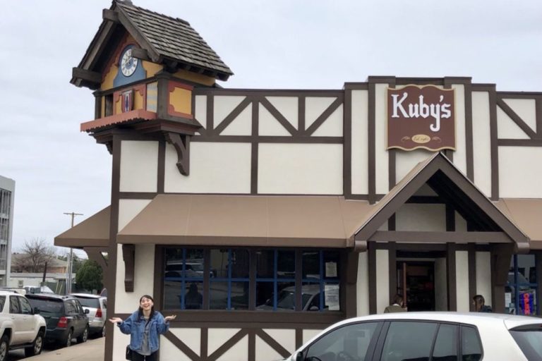 The Absolute Best Restaurants Near Southern Methodist University in Dallas, TX - American Eats