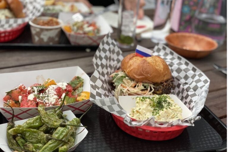 Where to Eat Near the Seattle Convention Center - American Eats