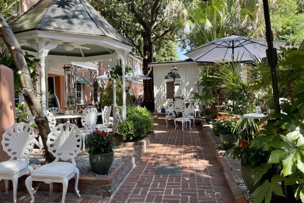 Iconic Historic Charleston Restaurants - American Eats