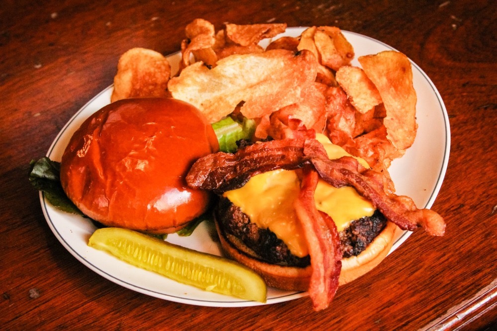 13 Best Sports Bars in Cleveland - American Eats