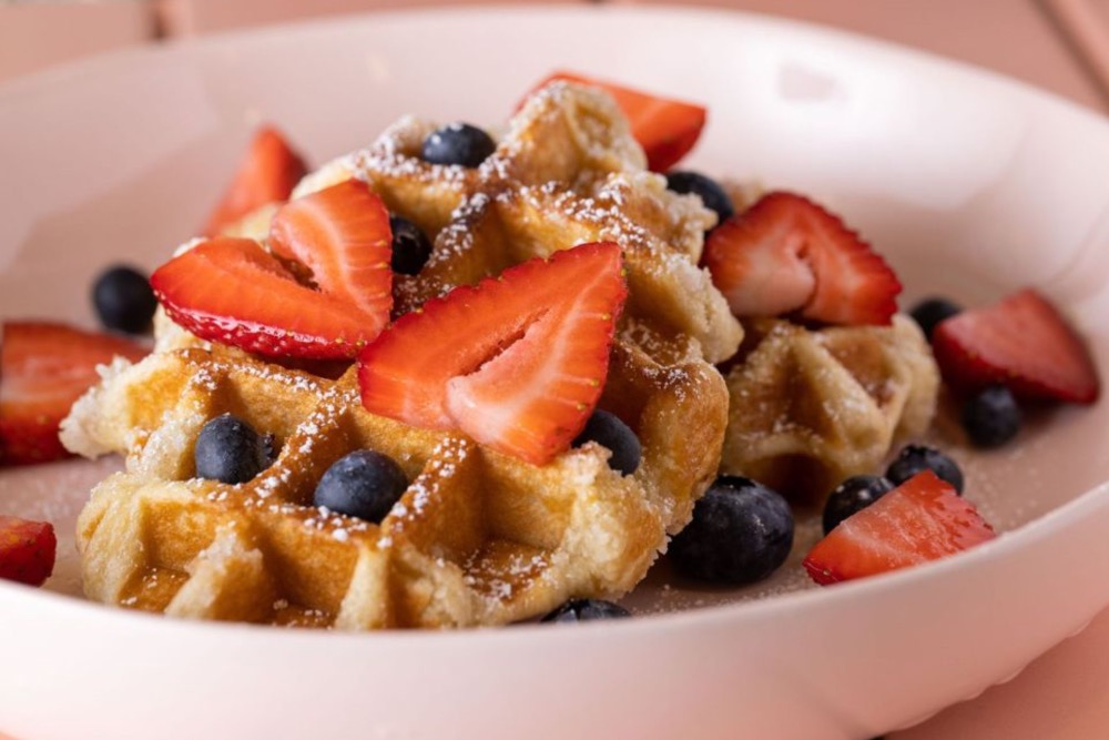 THC-infused and Weed-Friendly Bars and Restaurants in Chicago ...