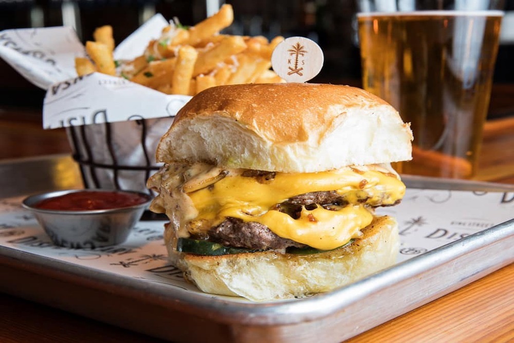 The Absolute Best Bars and Restaurants for Live Music in Charleston ...