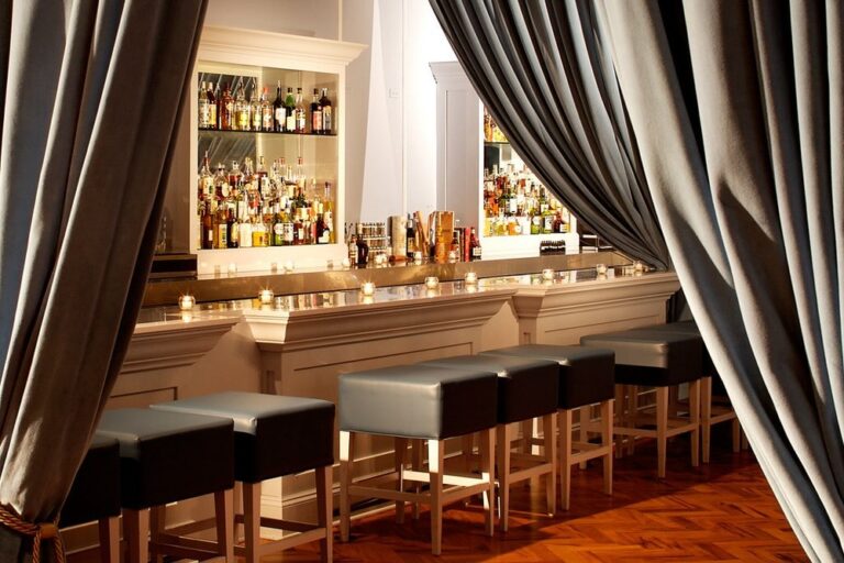 11 Best Girls Night Out Spots in Chicago - American Eats